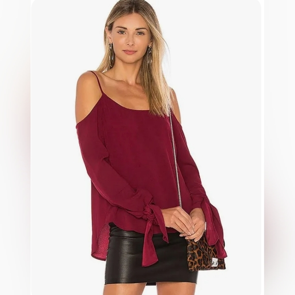 Bcbgmaxazria Tops Nwt Bcbg Max Azria Nichollete Cold Shoulder